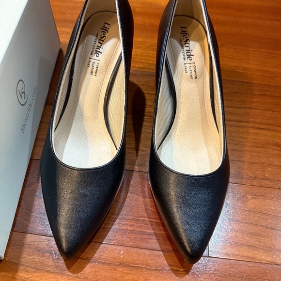 Life Stride | Shoes | Lifestride Pumps | Poshmark
